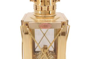 Cargo Lantern - Brass Oil Lamp 10" | Vermont Lanterns